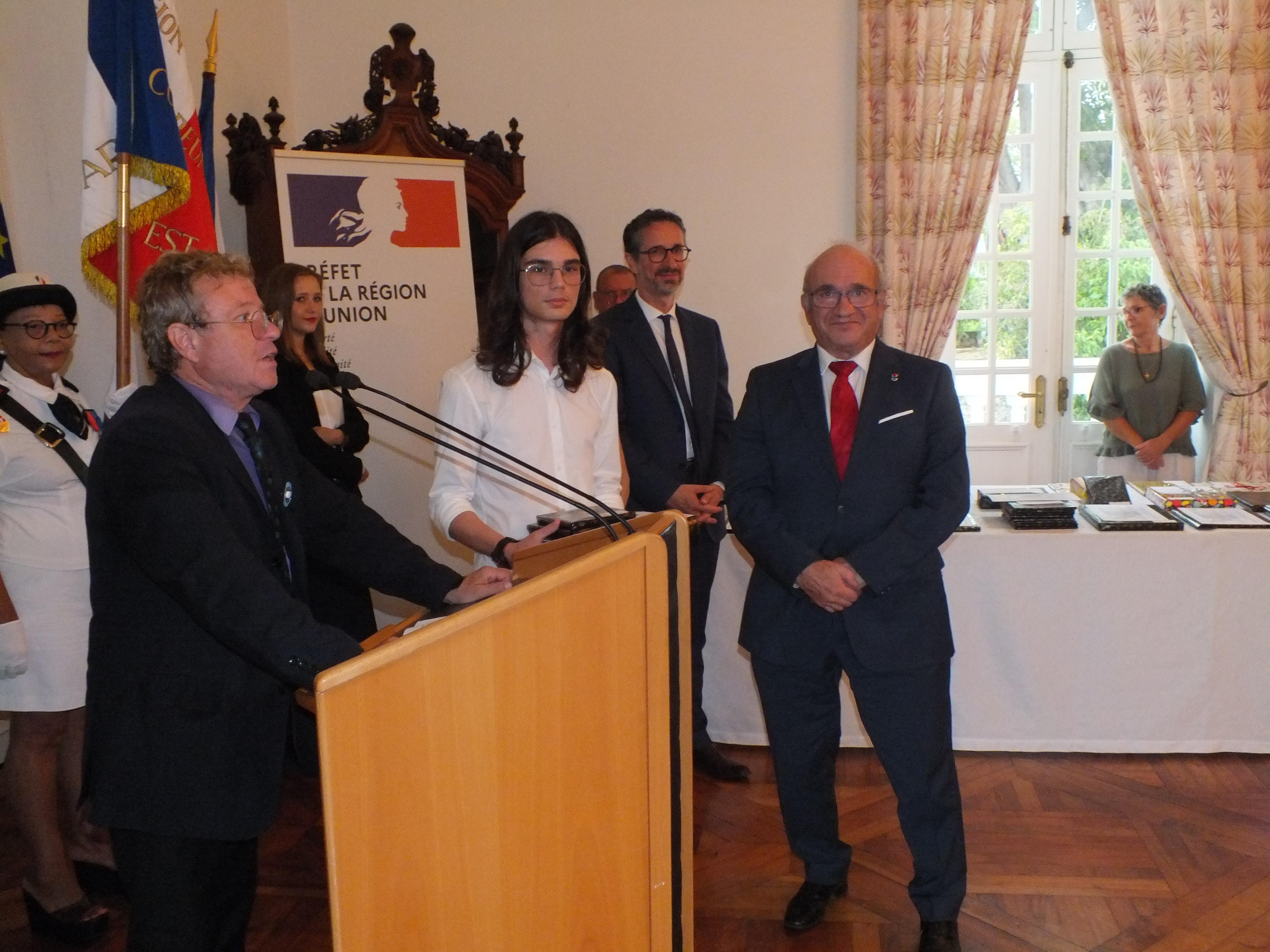 Remise des prix du concours national de la Résistance et de la ...