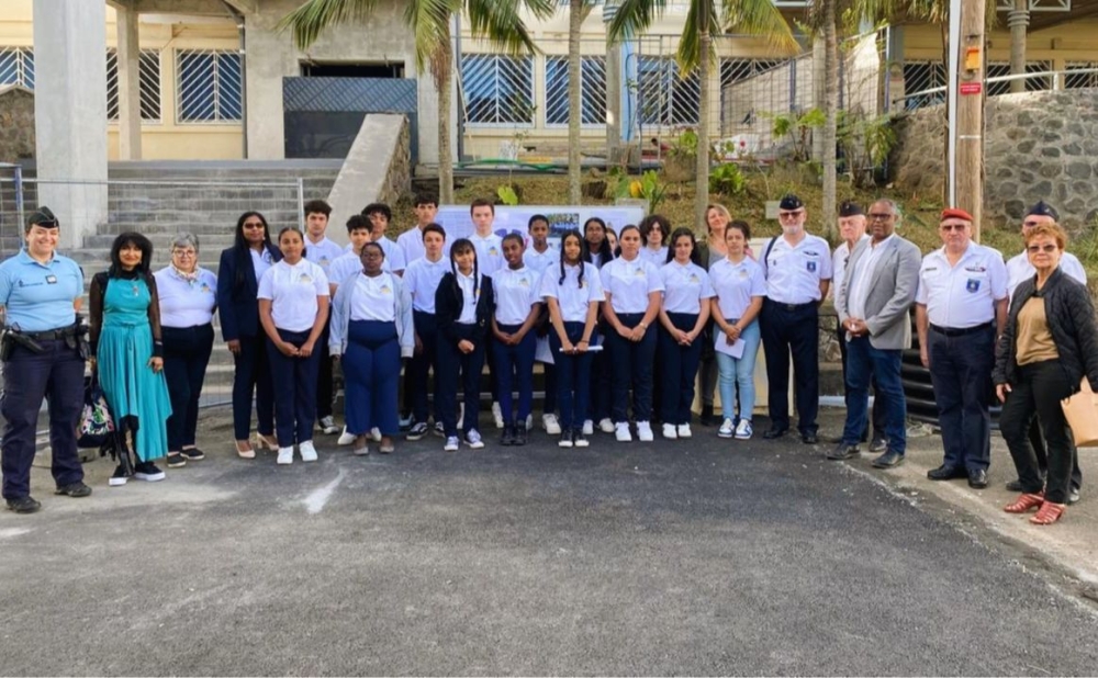 Cérémonie Républicaine de la Classe Défense et Sécurité Globales du collège Harry GRUCHET de la ...